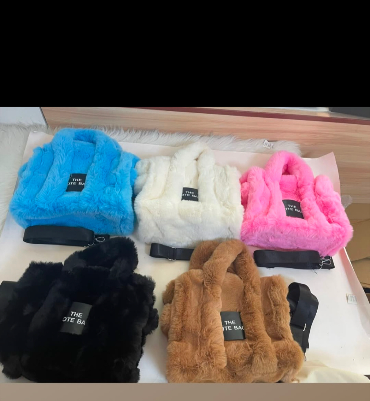 The Tote Bag Furry – Excluzive Roland Merchandize